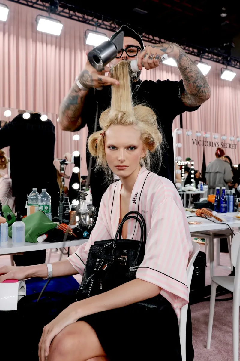 Backstage Victoria’s Secret Fashion Show 2025 | Stiletto.blog